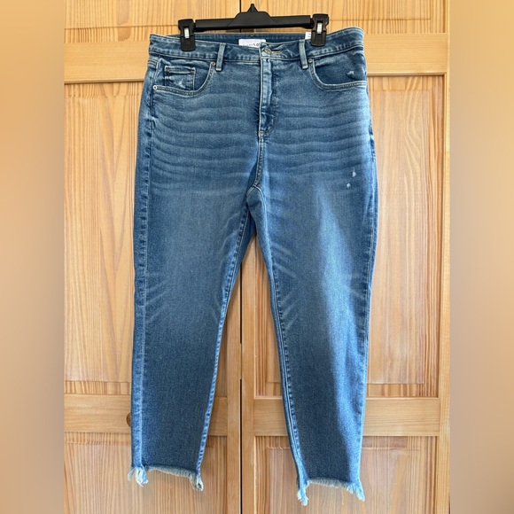 LOFT | Jeans | Nwt Loft Skinny Mid Rise Jeans Medium Wash Curvy Fit ...